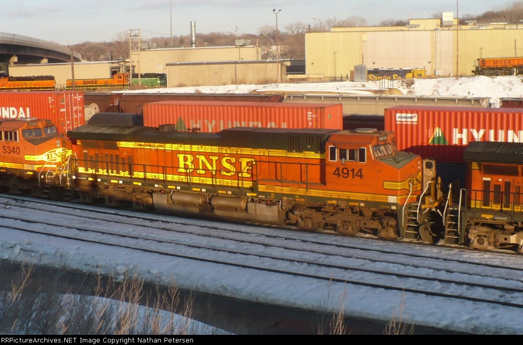 BNSF 4914